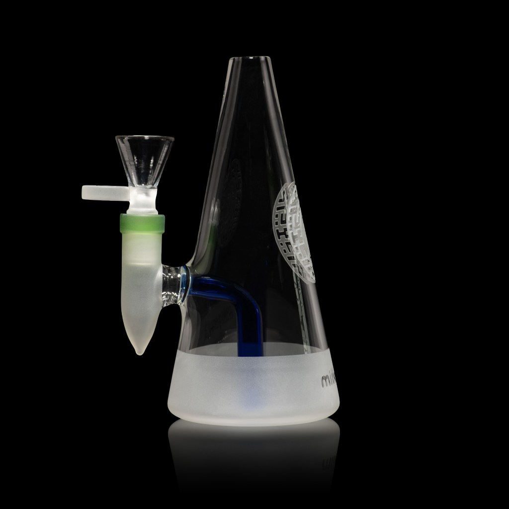 Bio-Insignia 6″ Dab Rig – Multiverse Enterprise Inc.